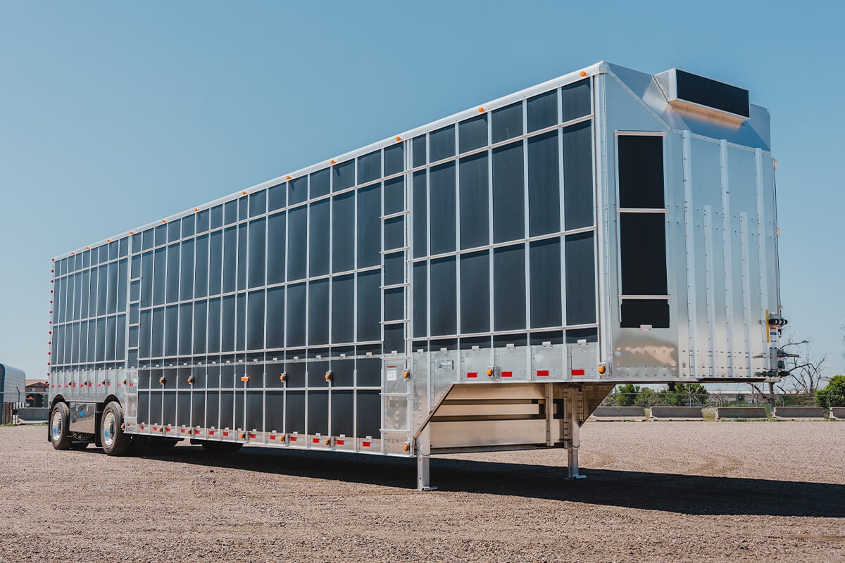 Shepherd Line Livestock Trailer Features | Merritt Trailers, Inc.